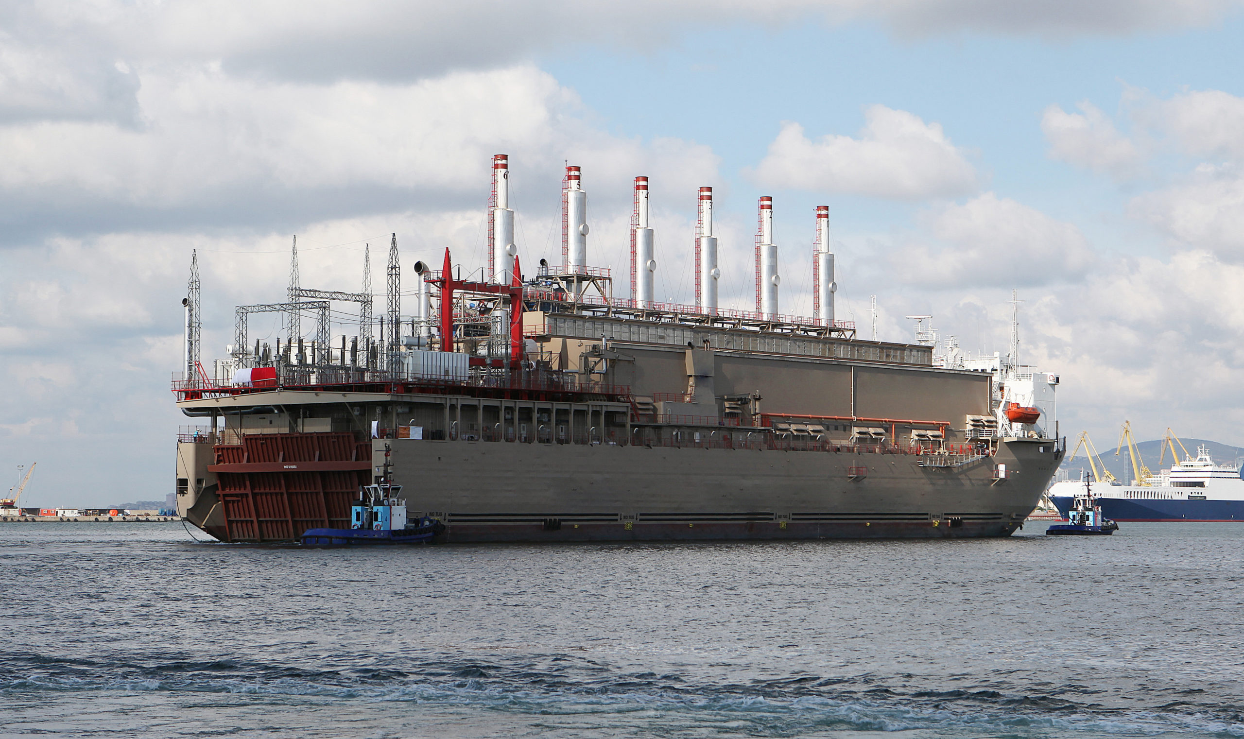 Powerships: Enhancing energy resilience in emergencies and underserved ...